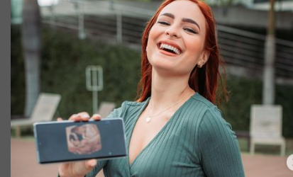 ¡Qué tierno! Locutora Andrea Fernández ya armó el primer regalito de su ...