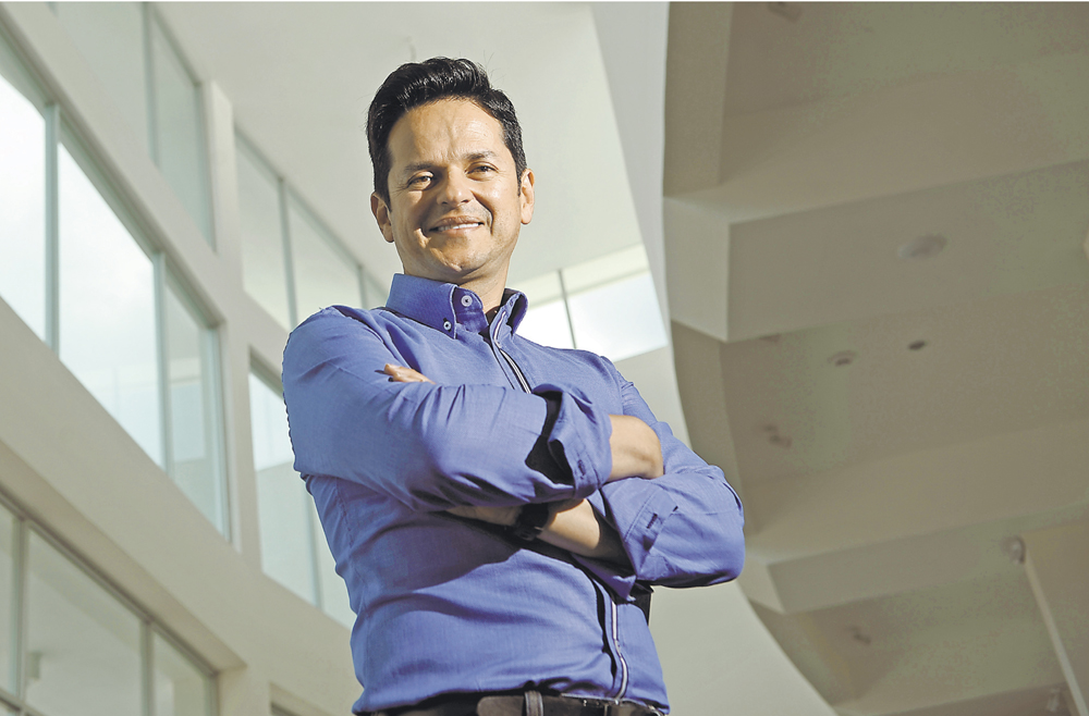 Especial ticos en el mundo: Danilo Montero, Dios en una partitura | La ...