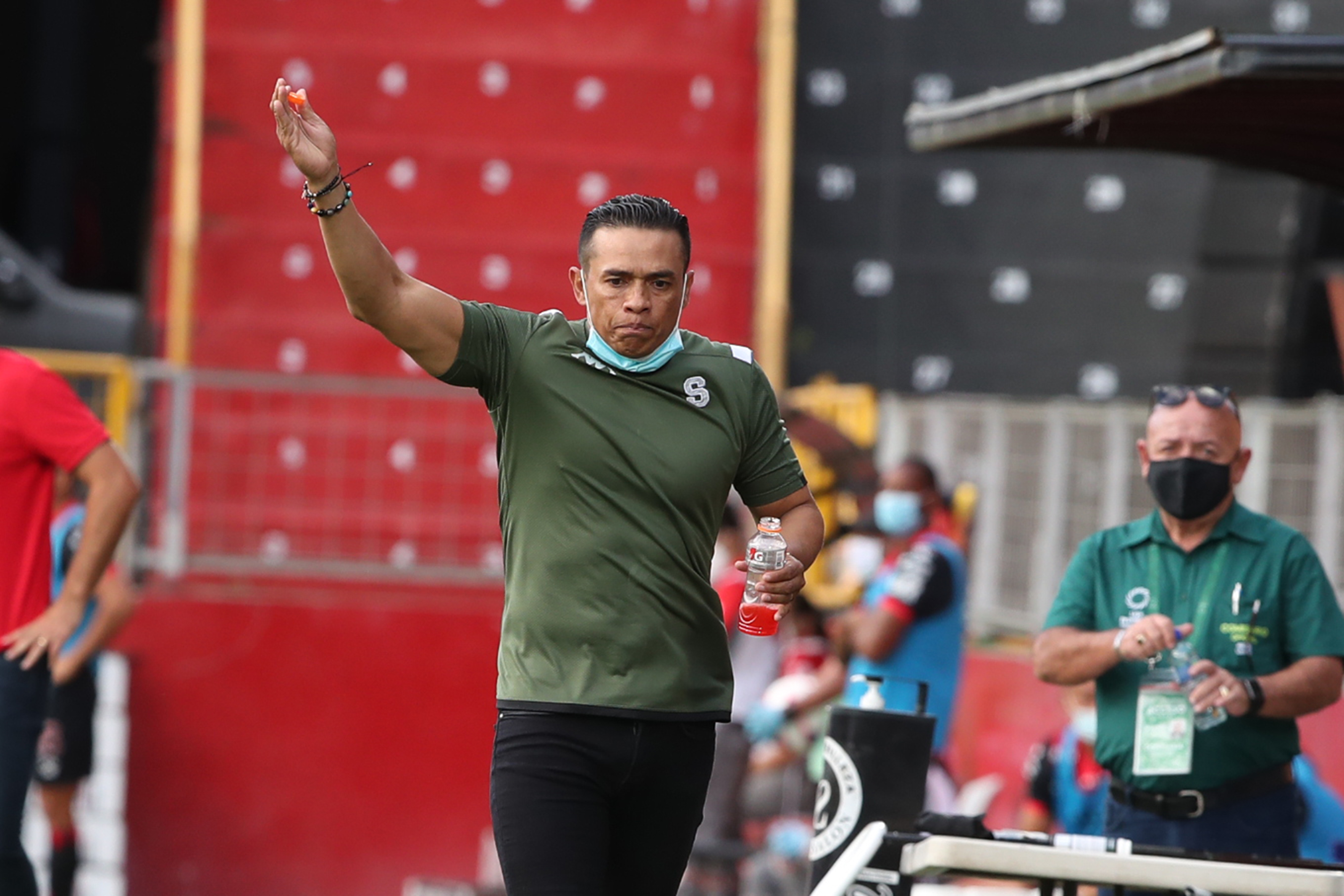 Wálter Centeno: “Esto es de resultados y que decida la gente que más ...