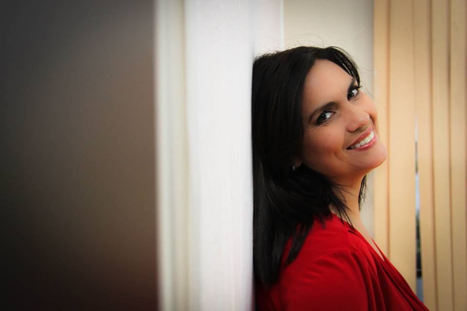 A periodista Lizeth Castro le llovió duró en redes por “Frijolito” – La Teja