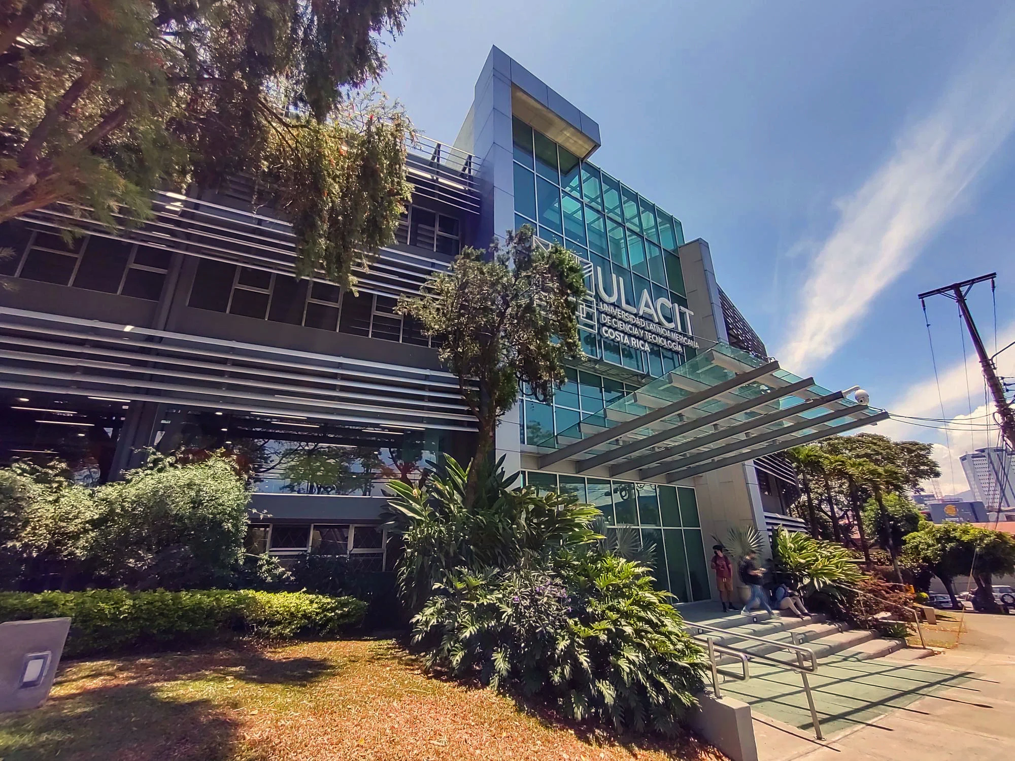 Ranking internacional reconoce a ULACIT en el top 20 a nivel mundial en ...