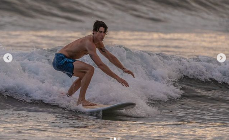 Shawn Mendes surfea en playas de Costa Rica... y lo comparte con el ...