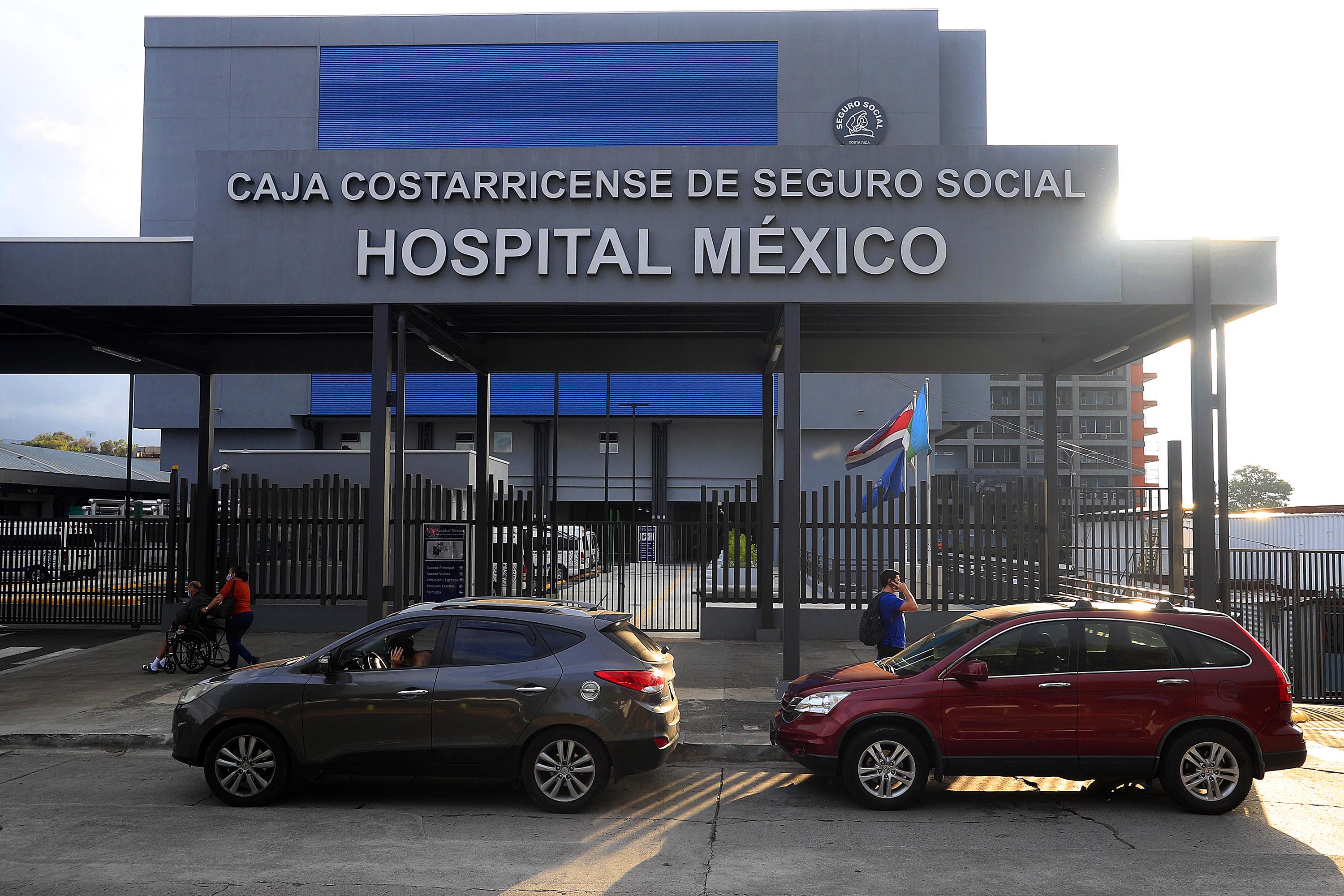 Pacientes internados en el Hospital México podrán recibir visitas desde ...