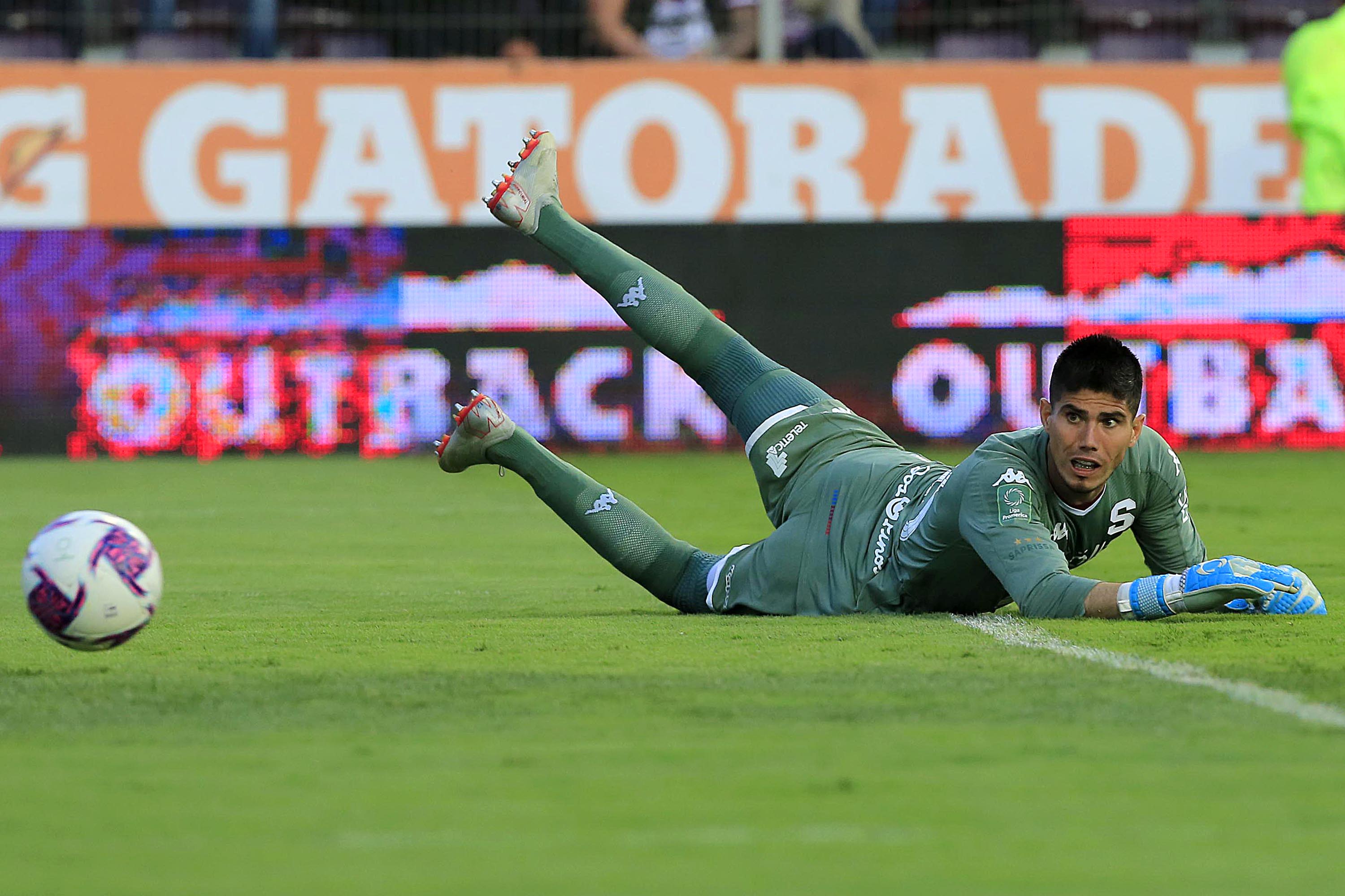 Así fue la emotiva despedida de Aarón Cruz del Deportivo Saprissa | La Teja