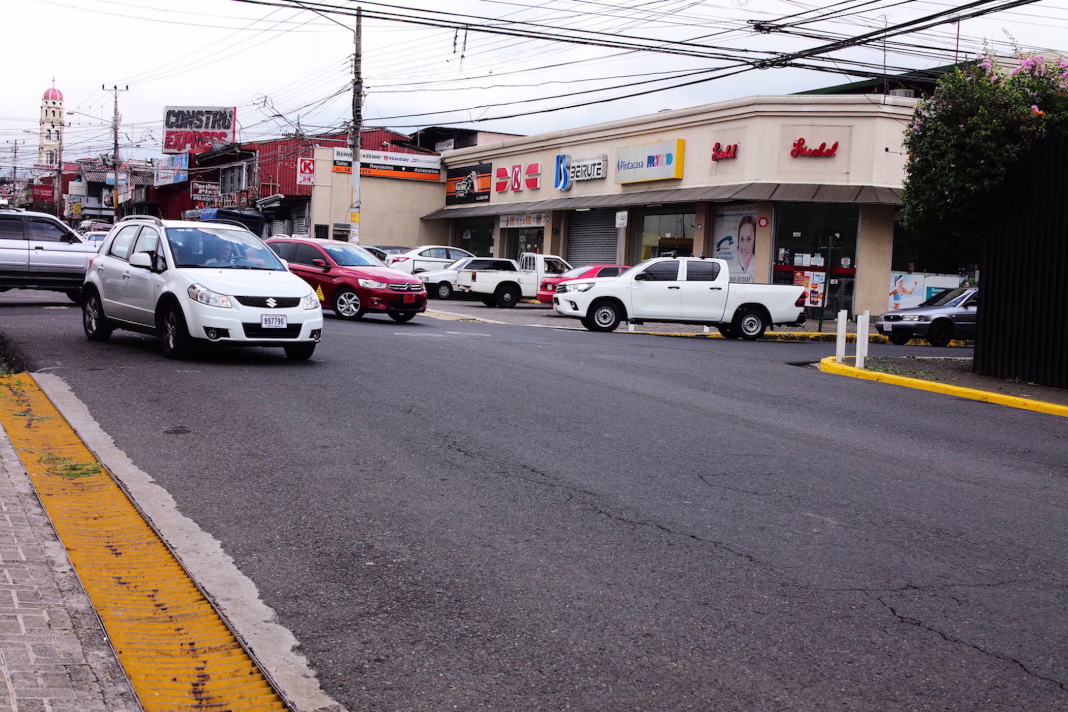 Alajuela tendrá algunas calles y avenidas en un solo sentido para ...