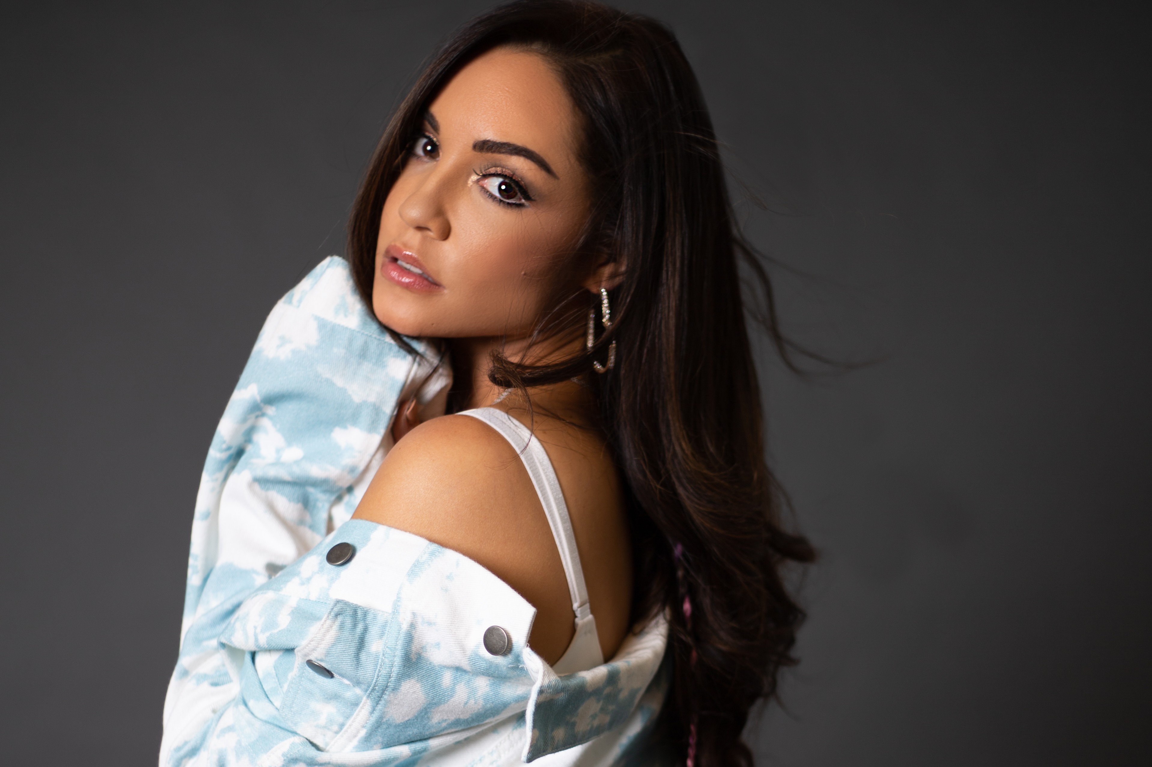 Conozca a Sharlene, la promesa del género urbano que saltó a la fama ...
