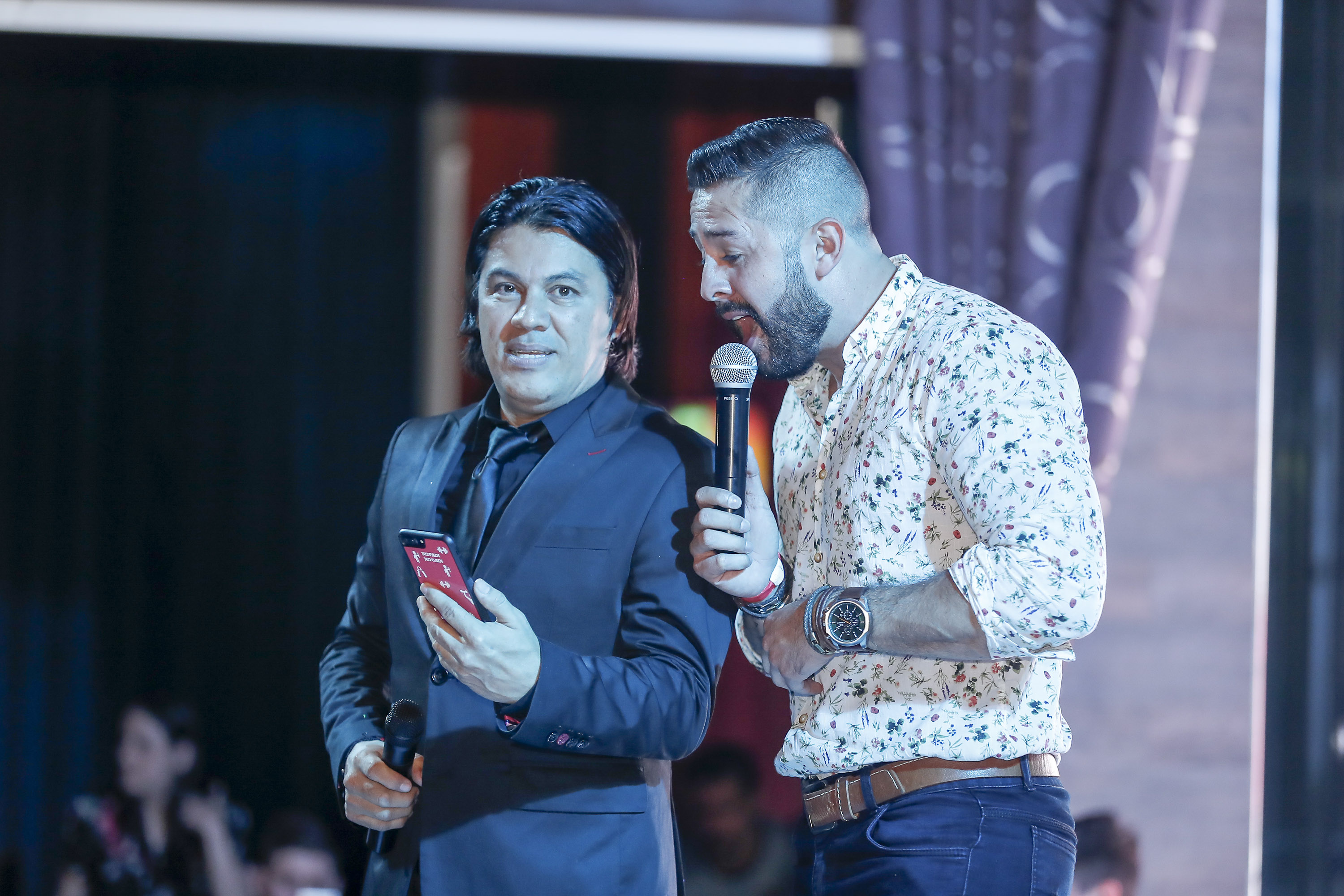 Hija del cantante Erick León se compromete con su novia | La Teja