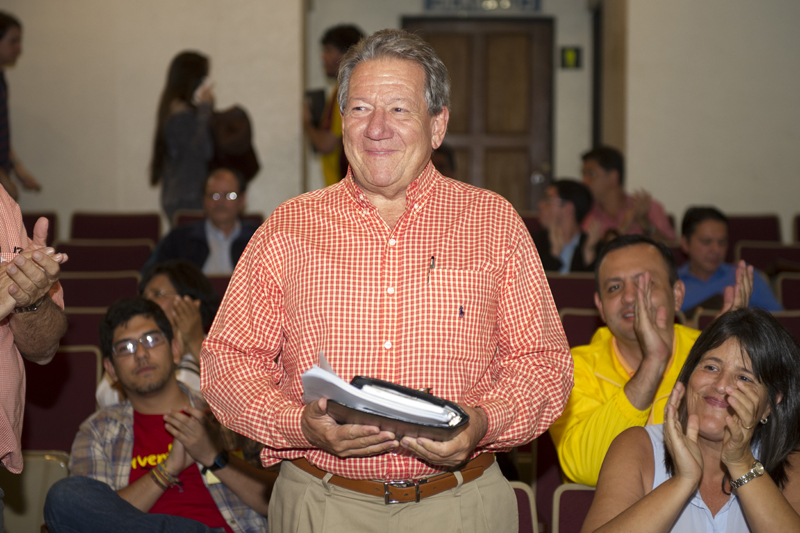 Exdiputado Rodrigo Alberto Carazo gana presidencia del PAC y promete ...
