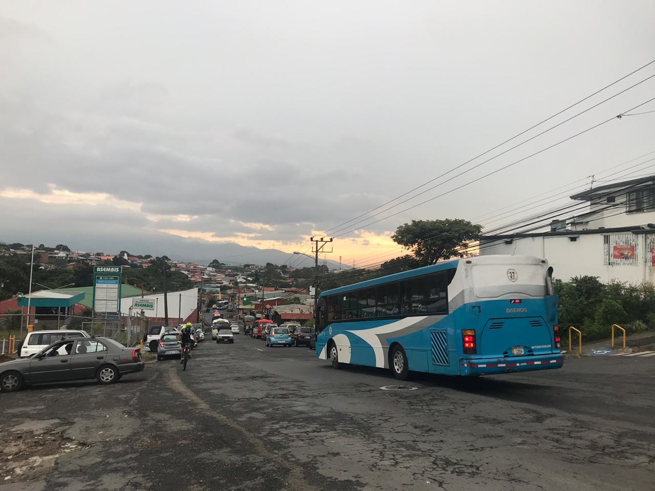 Vecinos de Purral montan rondas en las noches y madrugadas para evitar ...