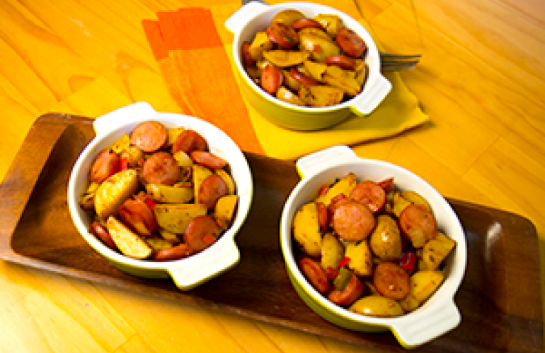 Mini receta San Rafael: Papas con Salchicha Bratwurst Chipotle | La Nación
