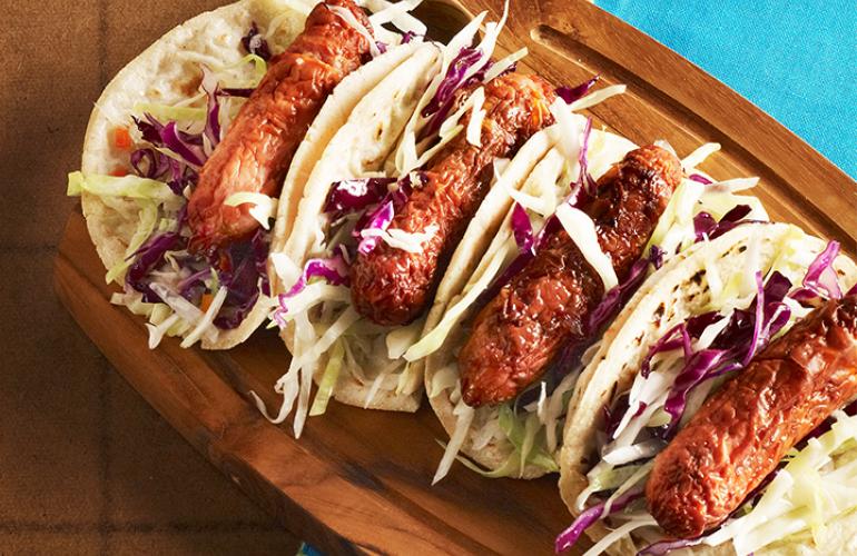 Gallos de chorizo con repollo salteado | La Nación