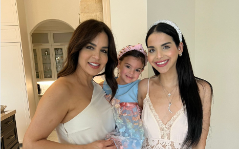 Nicole Roper Díaz abre el corazón en ‘Un café con Coco’, su programa de ...