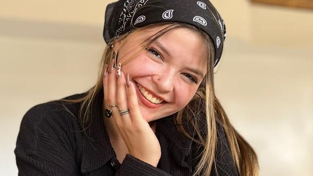 Sofía Escalante vota por primera vez: “Tenía que ser con 25 candidatos presidenciales, ¡qué ...