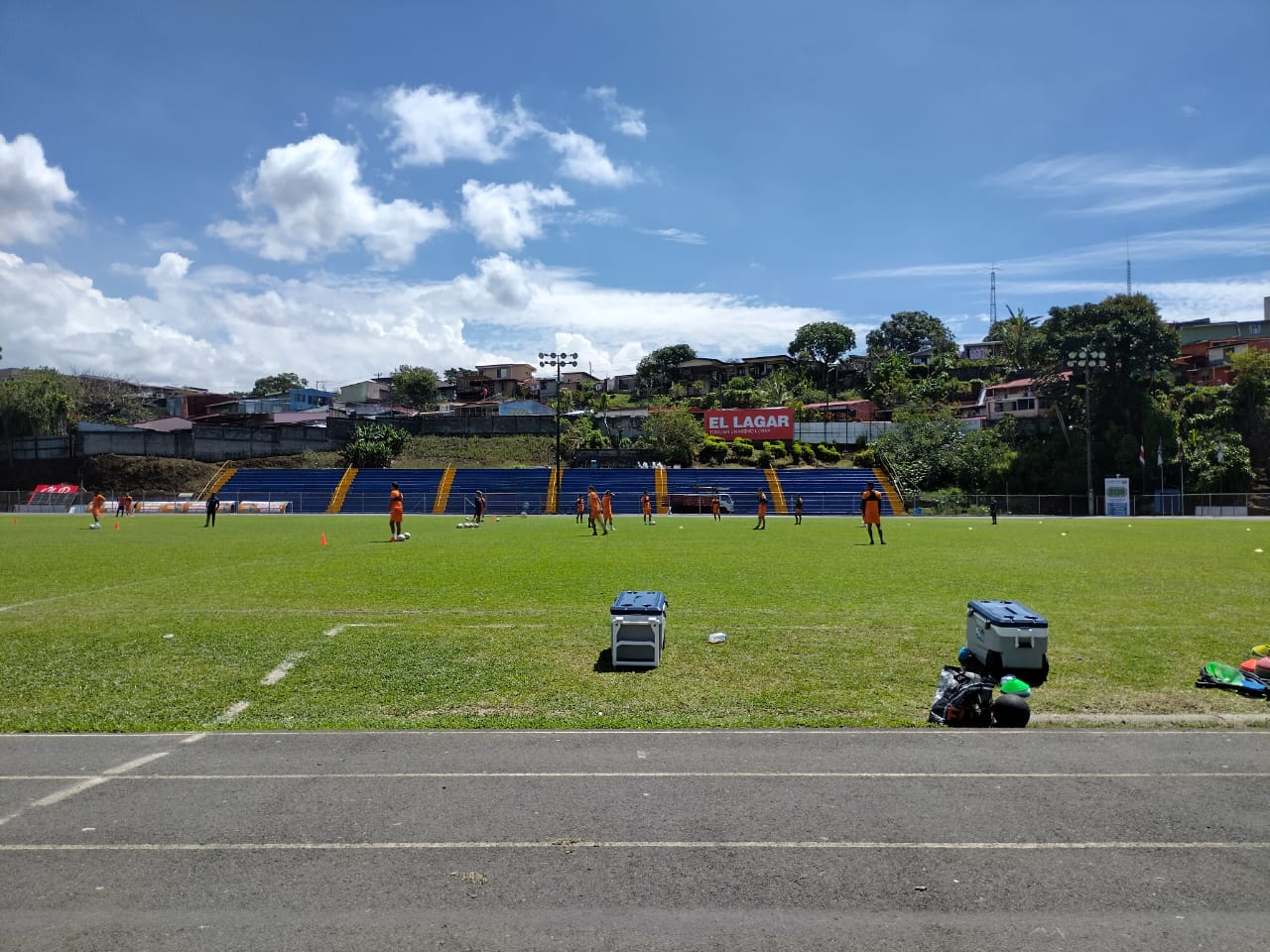 ¿Qué es lo que frena las mejoras en el estadio Allen Riggioni? | La Teja