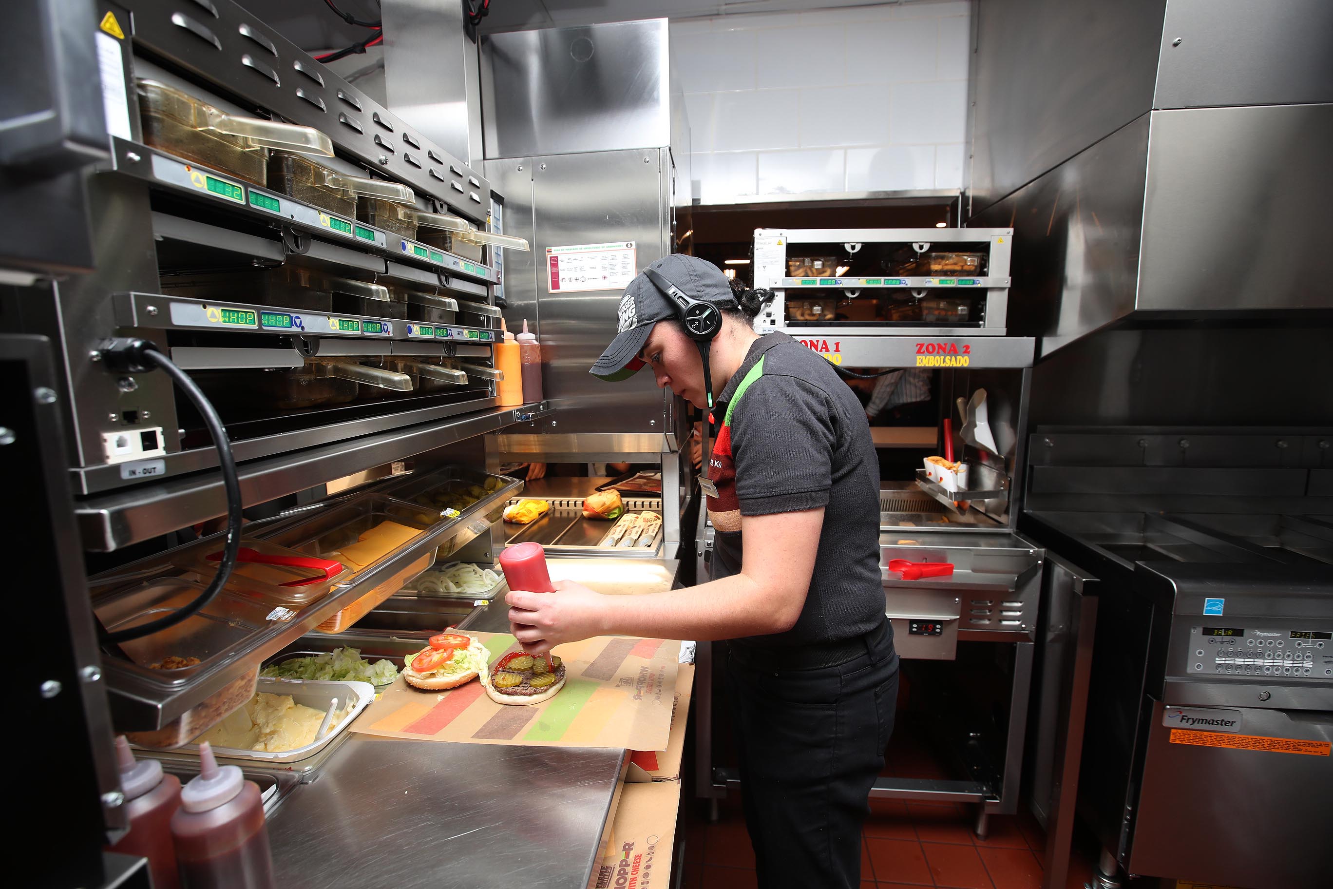 Walmart y Burger King contratarán a unas 75 personas por nuevas ...