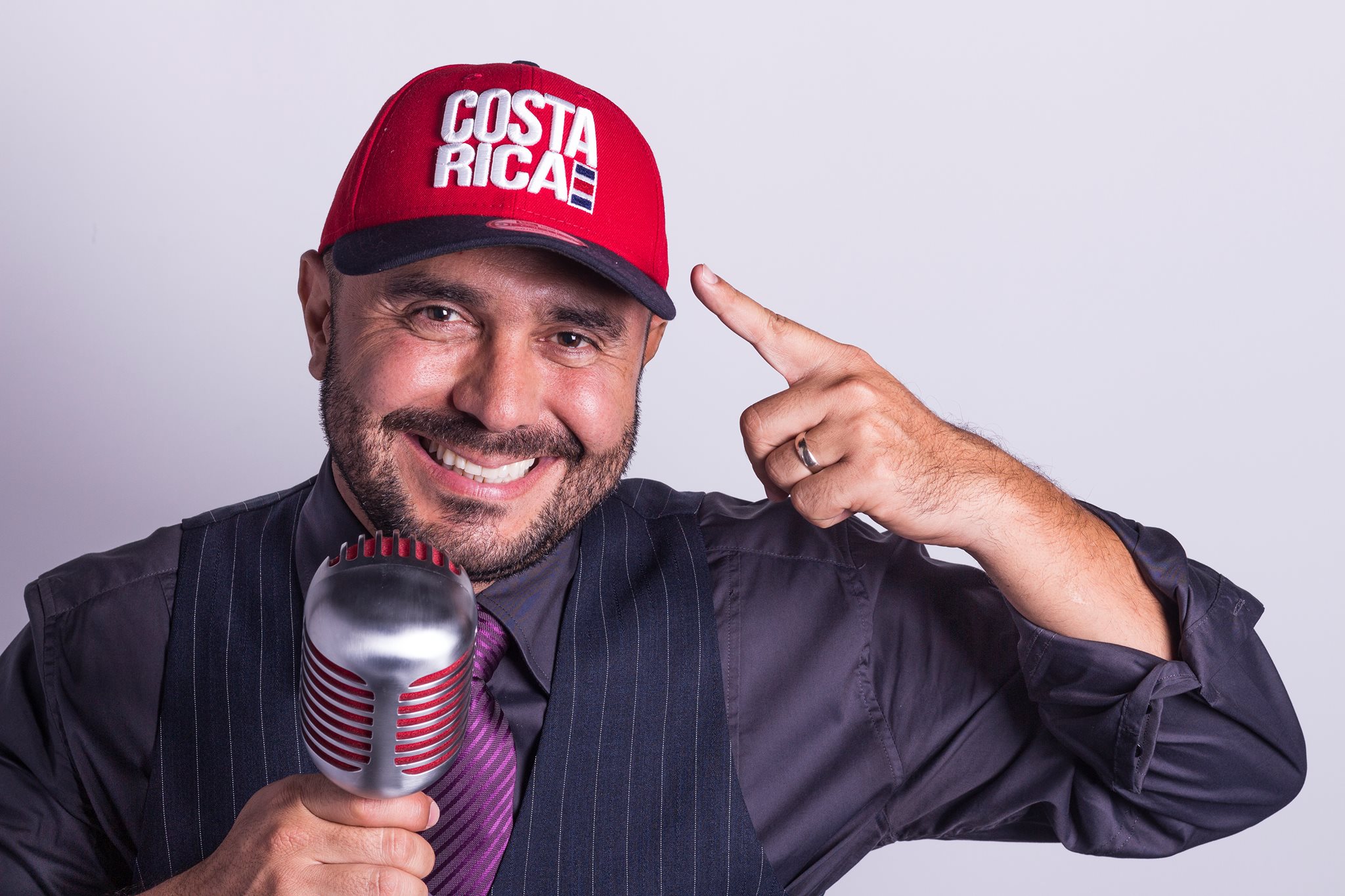 Kristian Mora llegaría a Multimedios el 1 de octubre y Daniel Quirós ...