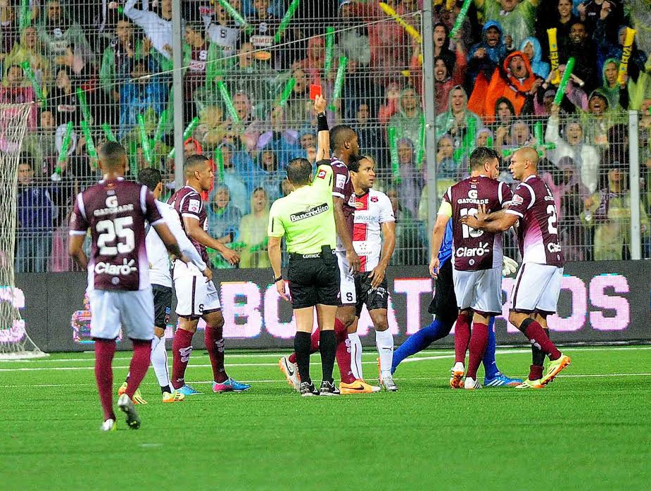 La expulsión que cambió la carrera de Jonathan McDonald | La Nación