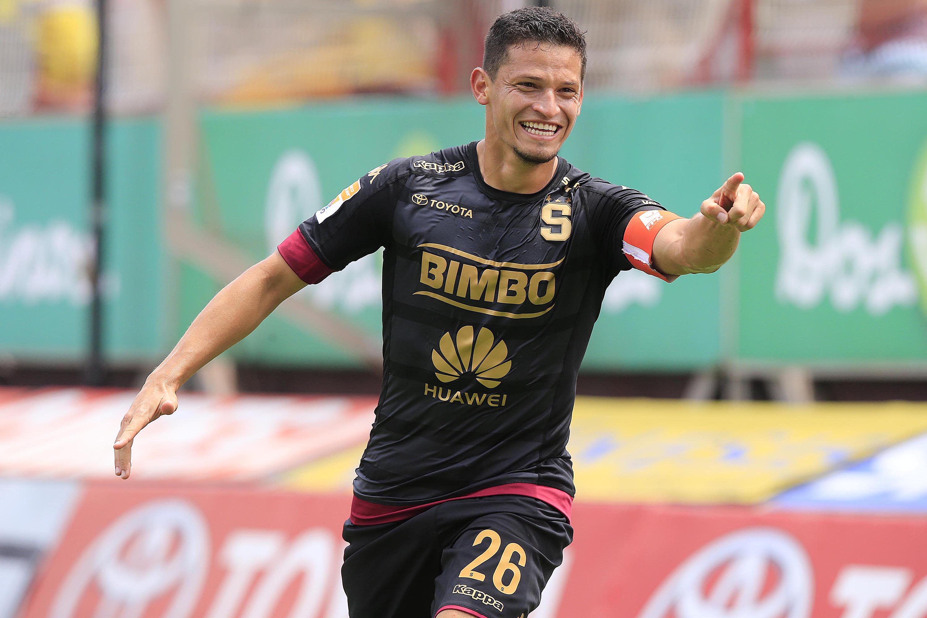 Daniel Colindres creció jugando en el perfil de su pierna débil | La Nación