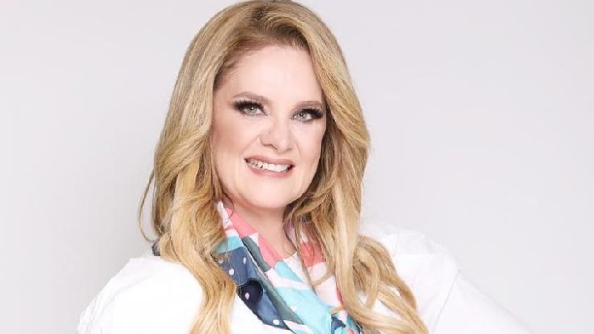 埃里卡·布恩菲尔（erika Buenfil）在一位前男友身上撞掉了汽车的轮胎：“愤怒中你无法衡量” Infobae