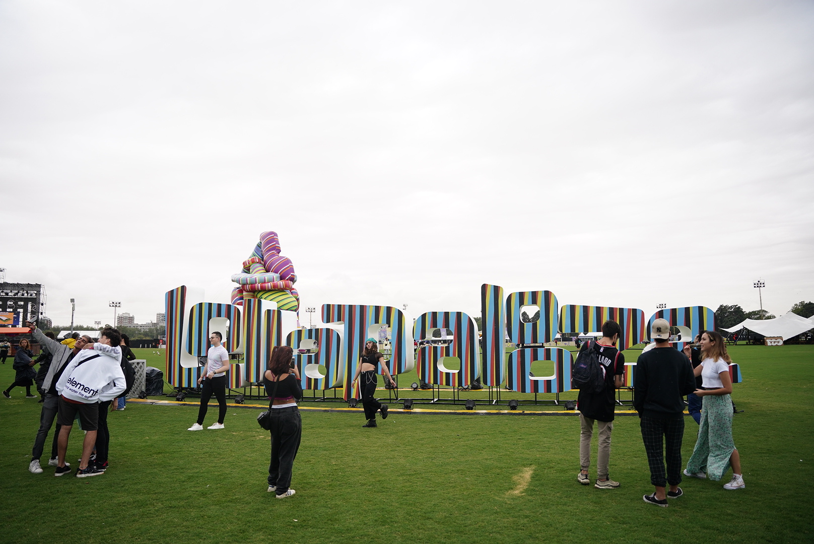 20 фотографій з повним кольором з першого дня Lollapalooza Аргентина 2022 Infobae