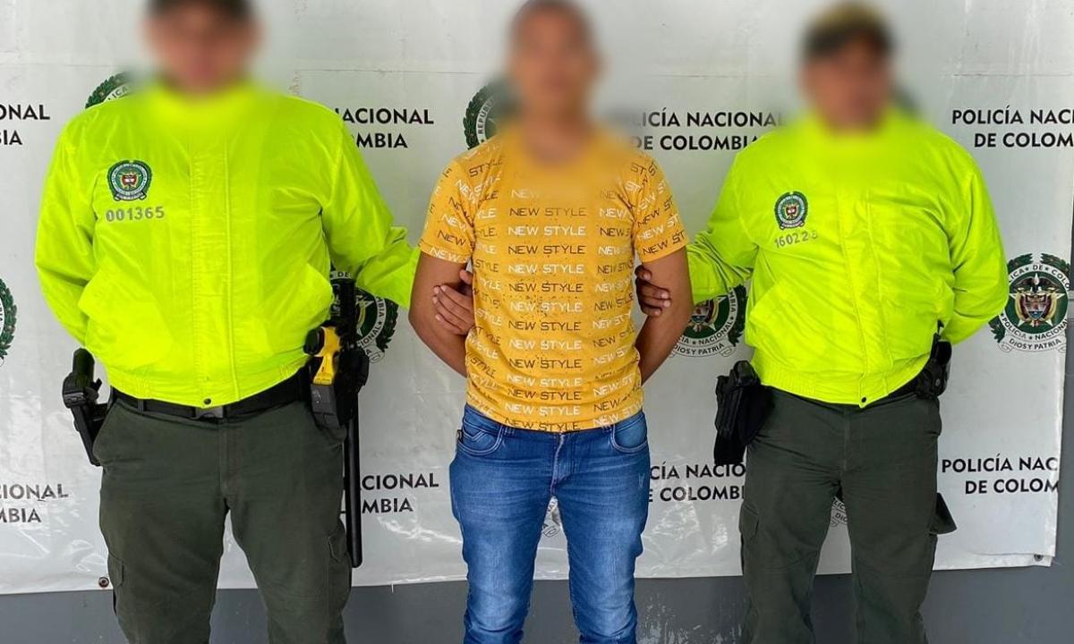 Vigilante Habría Abusado De Una Menor De Edad En Su Conjunto