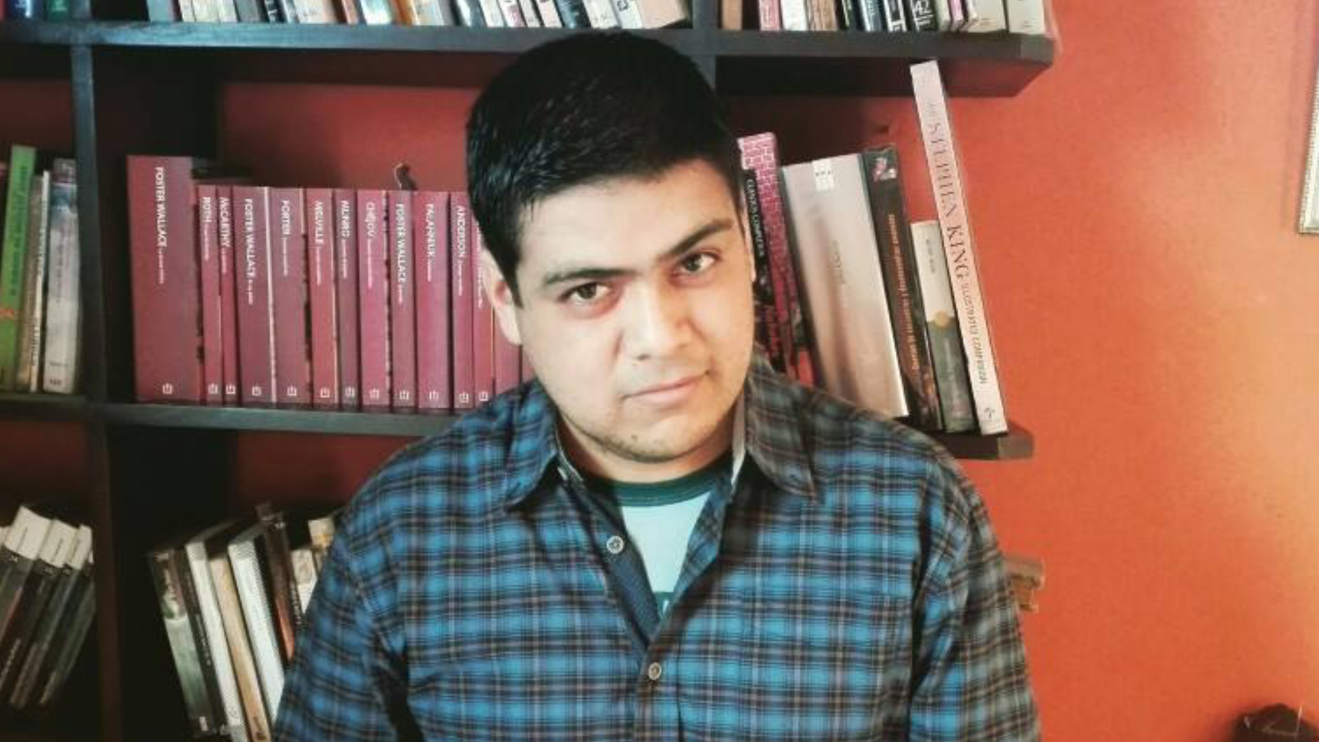 El Escritor David Salvatierra Y Su Visión De Las Relaciones Filiales En