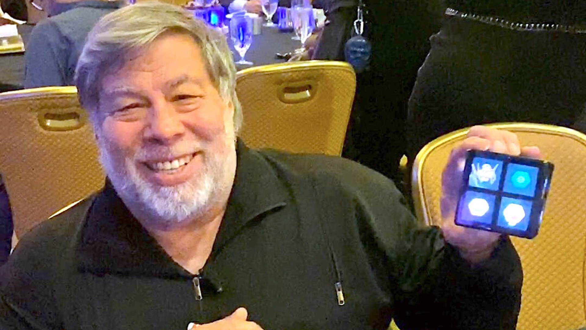 Ces 2021 Distingue Con Un Premio A La Innovación A Wowcube Inspirado En El Cubo Rubik Infobae