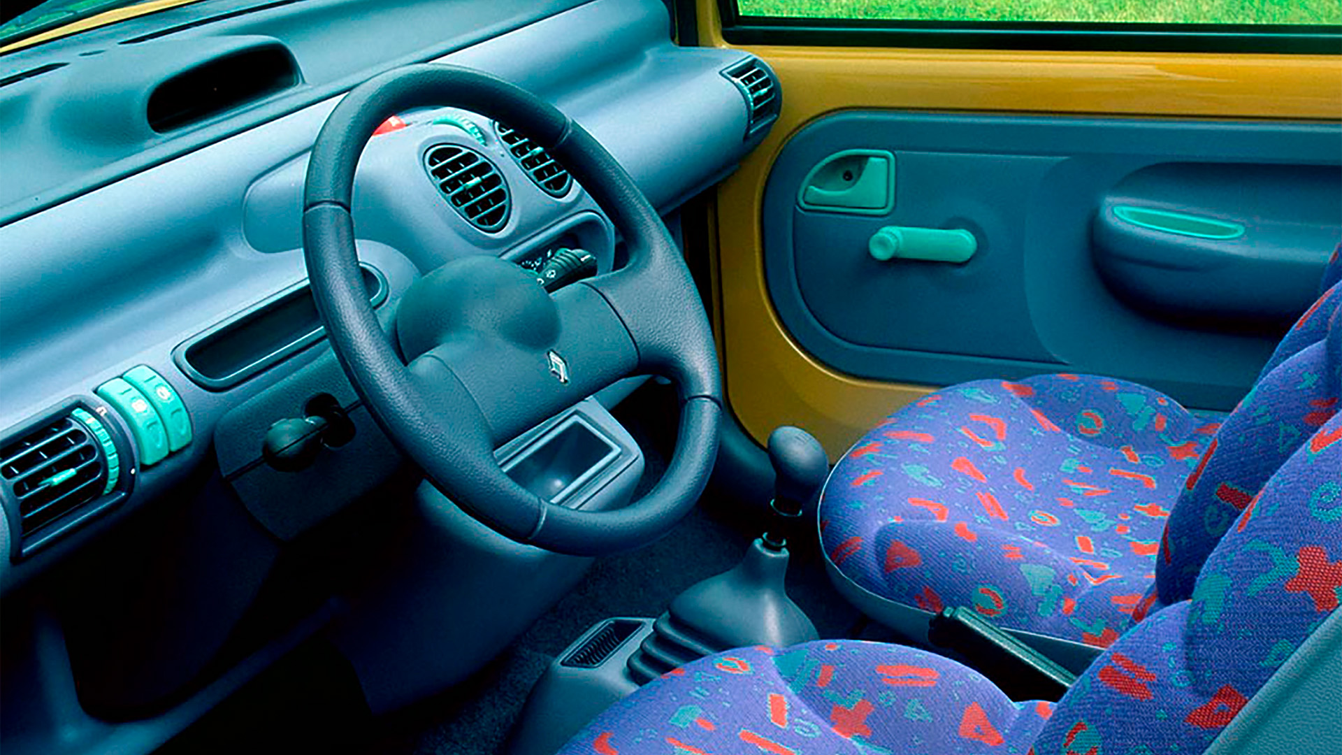 La historia del Twingo, el auto cuya fama relanzó Shakira al compararlo ...