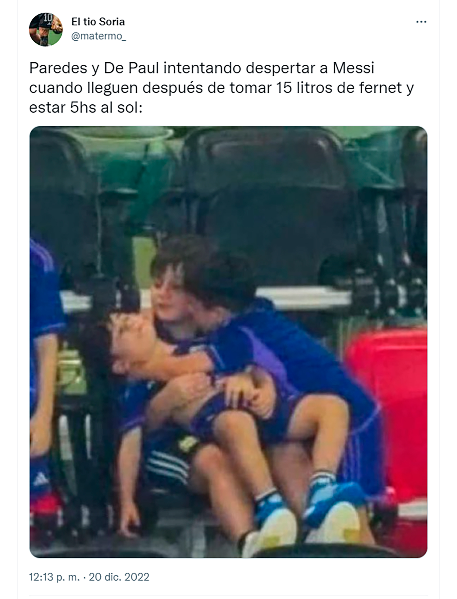 Furor En Las Redes Por La Imagen De Messi Tomando Fernet De Una Jarra En La Caravana De