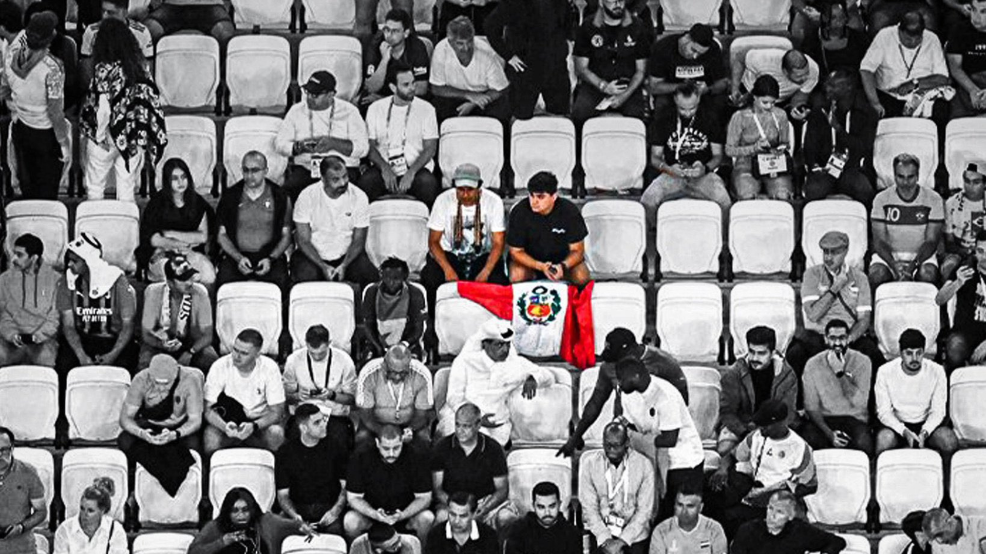 Bandera Peruana Se Luce En Celebración De Gol De Kylian Mbappé En Francia Vs Australia Por 