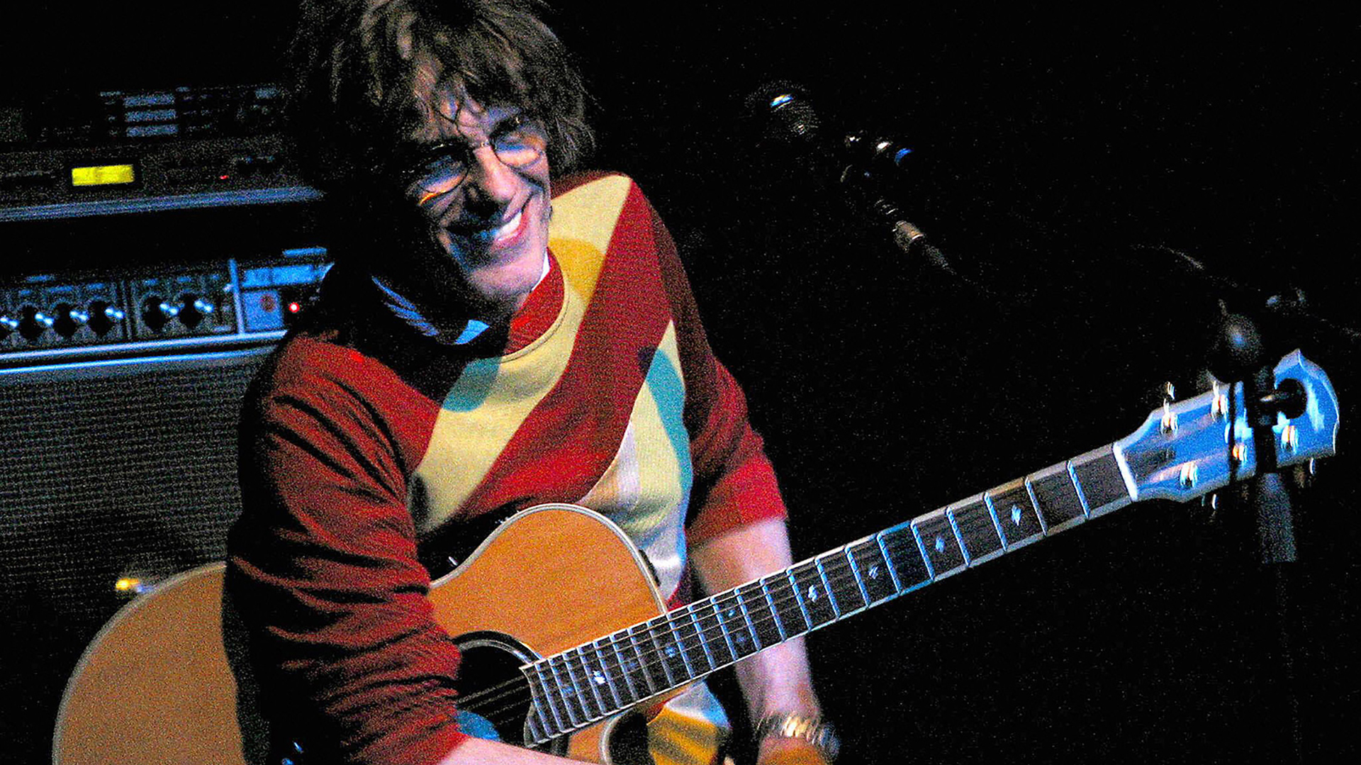 Spinetta El Primer Show Que Hubo En Democracia Y La Historia De La Canción Que Hizo Contra El