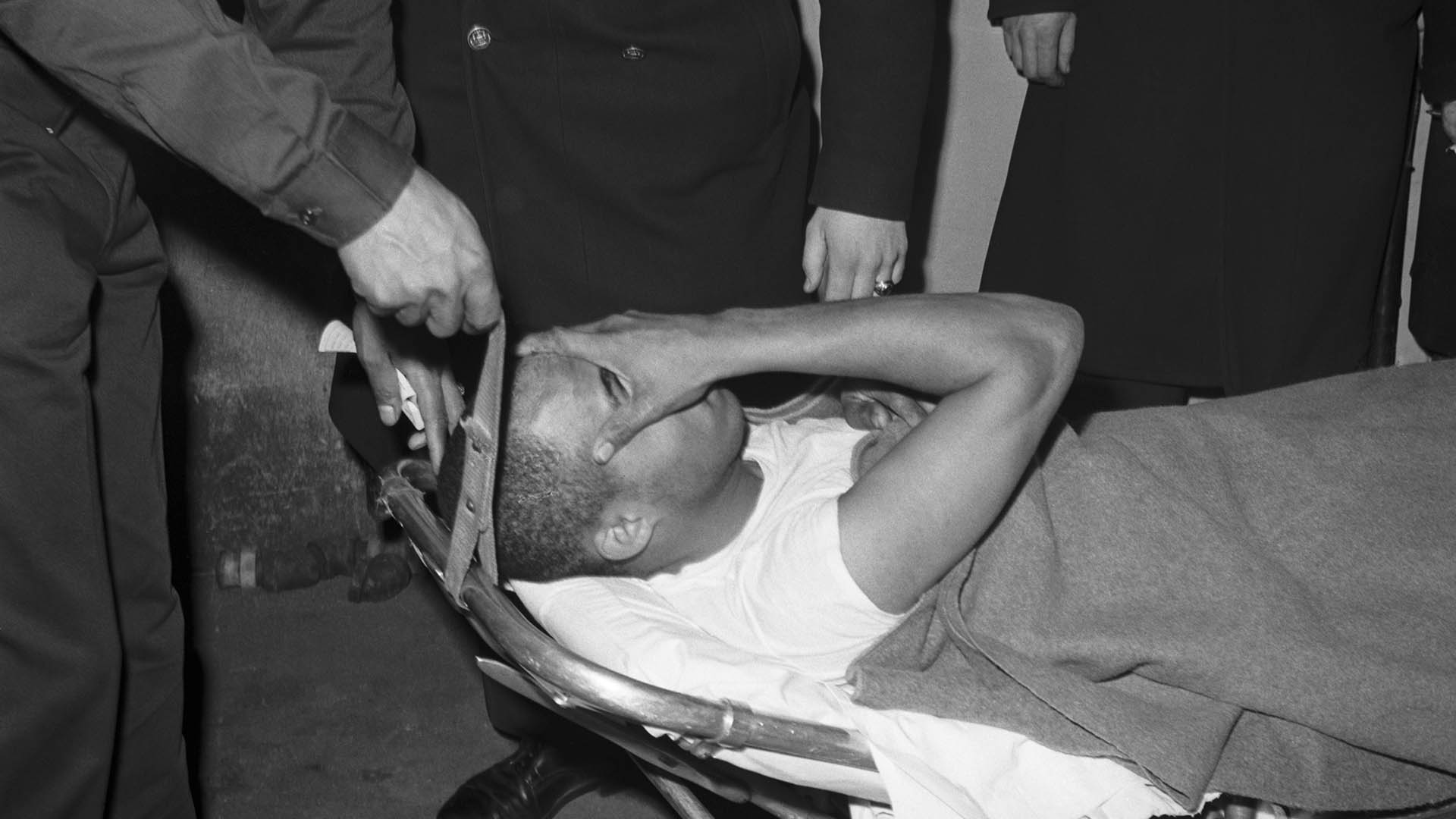 El Crimen De Malcolm X Del Ataque A Su Casa Con Molotov A Los 15 Balazos Frente A Su Esposa