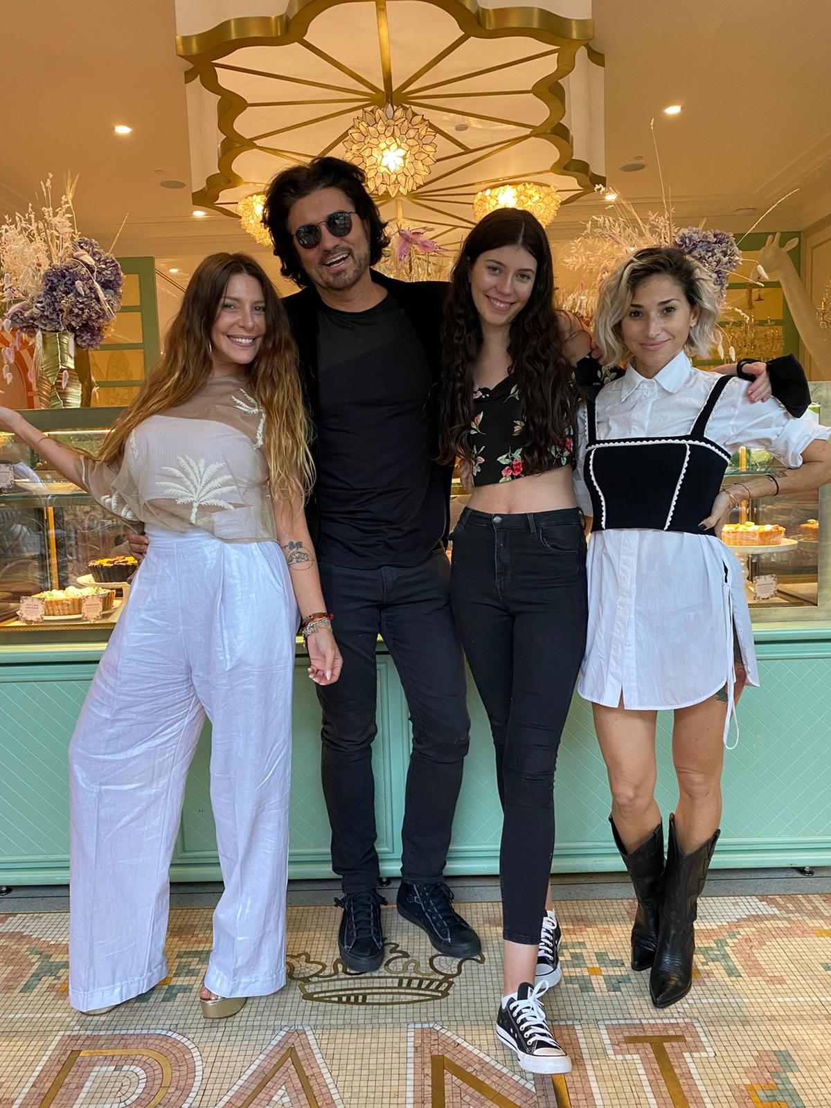 Las Fotos Del Cumpleaños De Diego Olivera Junto A Mónica Ayos Y Su Hija