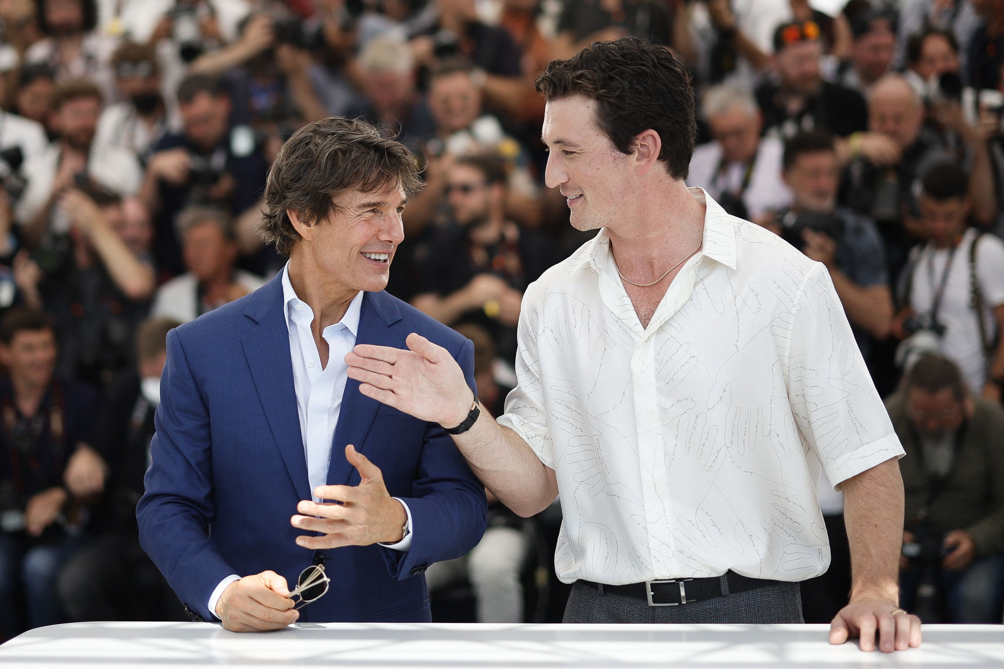 Los Secretos De Miles Teller Combustible Para Aviones En Su Sangre El Peligroso Entrenamiento
