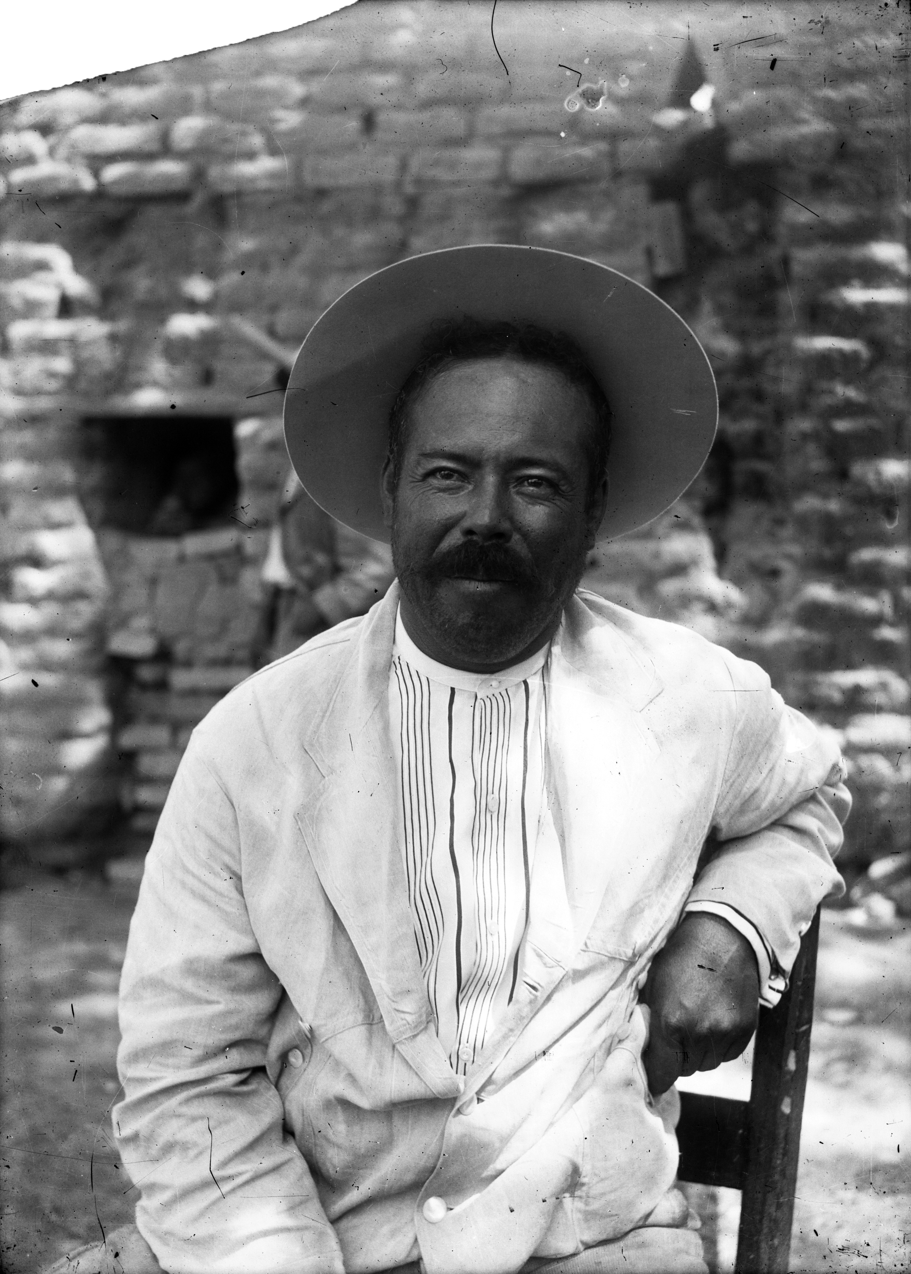 Pancho Villa Color De Piel