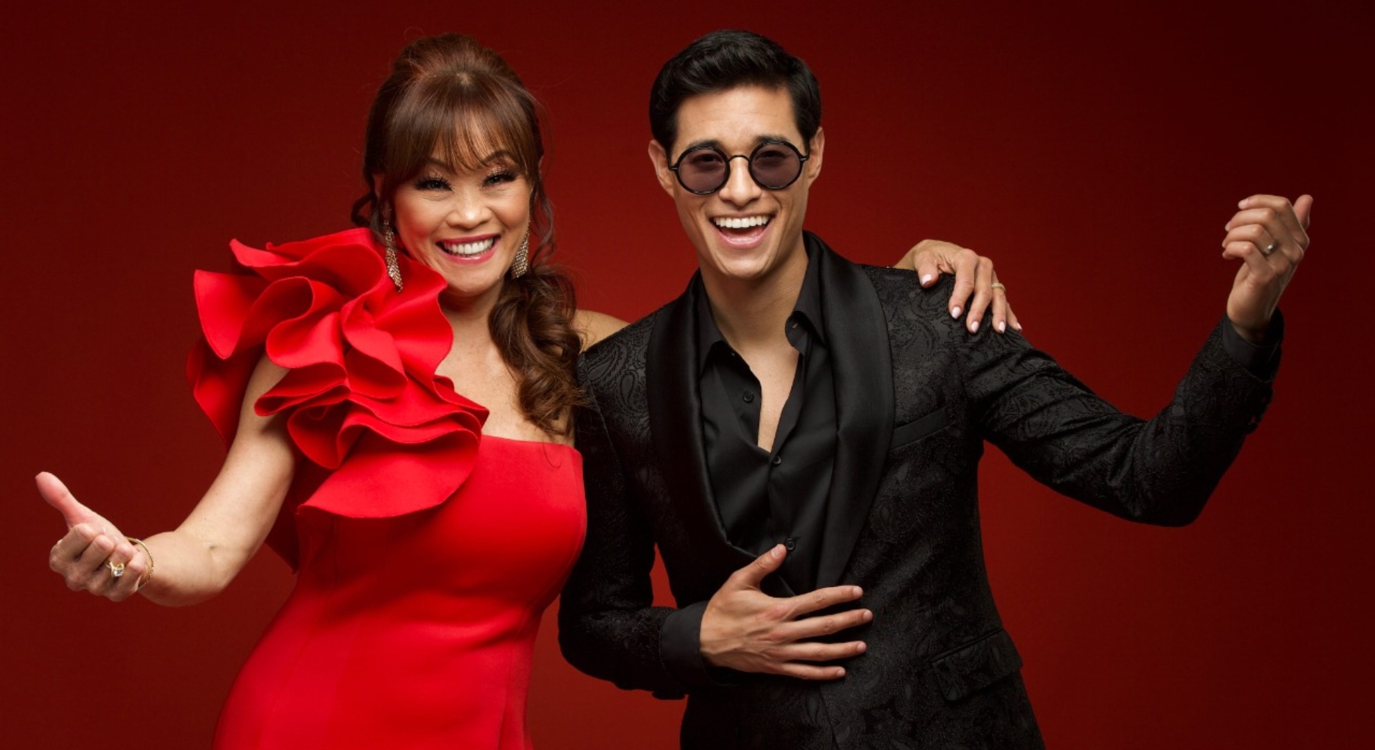 Madre De Tony Succar Sorprende Al Lanzar Tema En Japonés Con Nora Suzuki Mira El Video Aquí