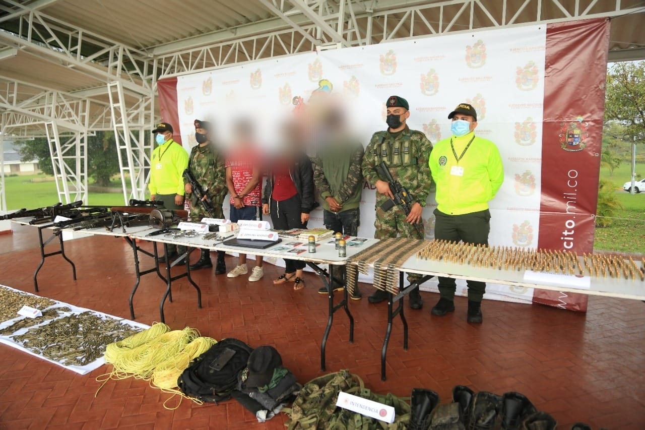 Ejército Capturó A Presuntos Secuestradores De Patrullero De La Policía