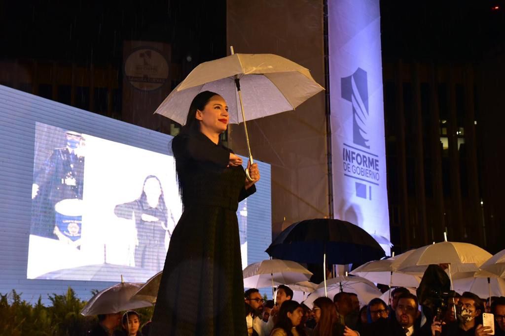 Qué Políticos Y Personajes De La Farándula Asisitieron Al Informe De Sandra Cuevas Infobae