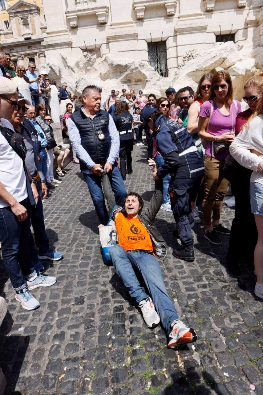 La Fontana Di Trevi De Roma No Sufrió Daños Tras La Protesta De Los 7580