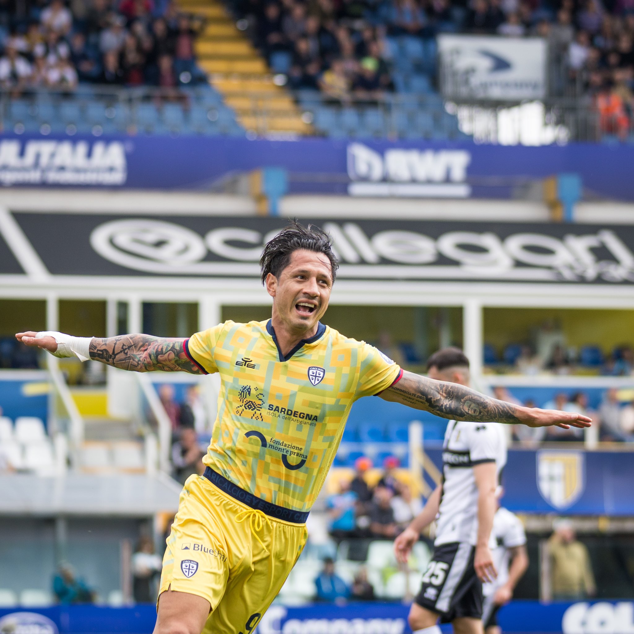 Gianluca Lapadula Anotó Gol A Buffon En La Derrota De Cagliari Ante Parma Por La Serie B Infobae 