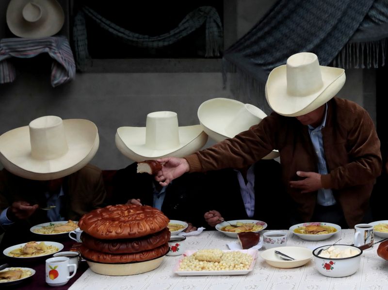Ballotage En Perú El Jurado Electoral Comenzó La Revisión De Los Votos