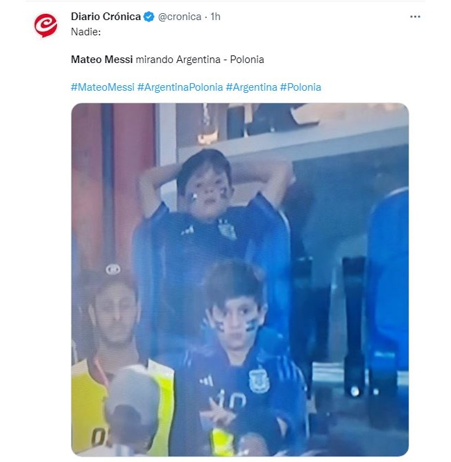 La Foto De Mateo Messi Durante El Partido Entre Argentina Y Polonia Que 8616