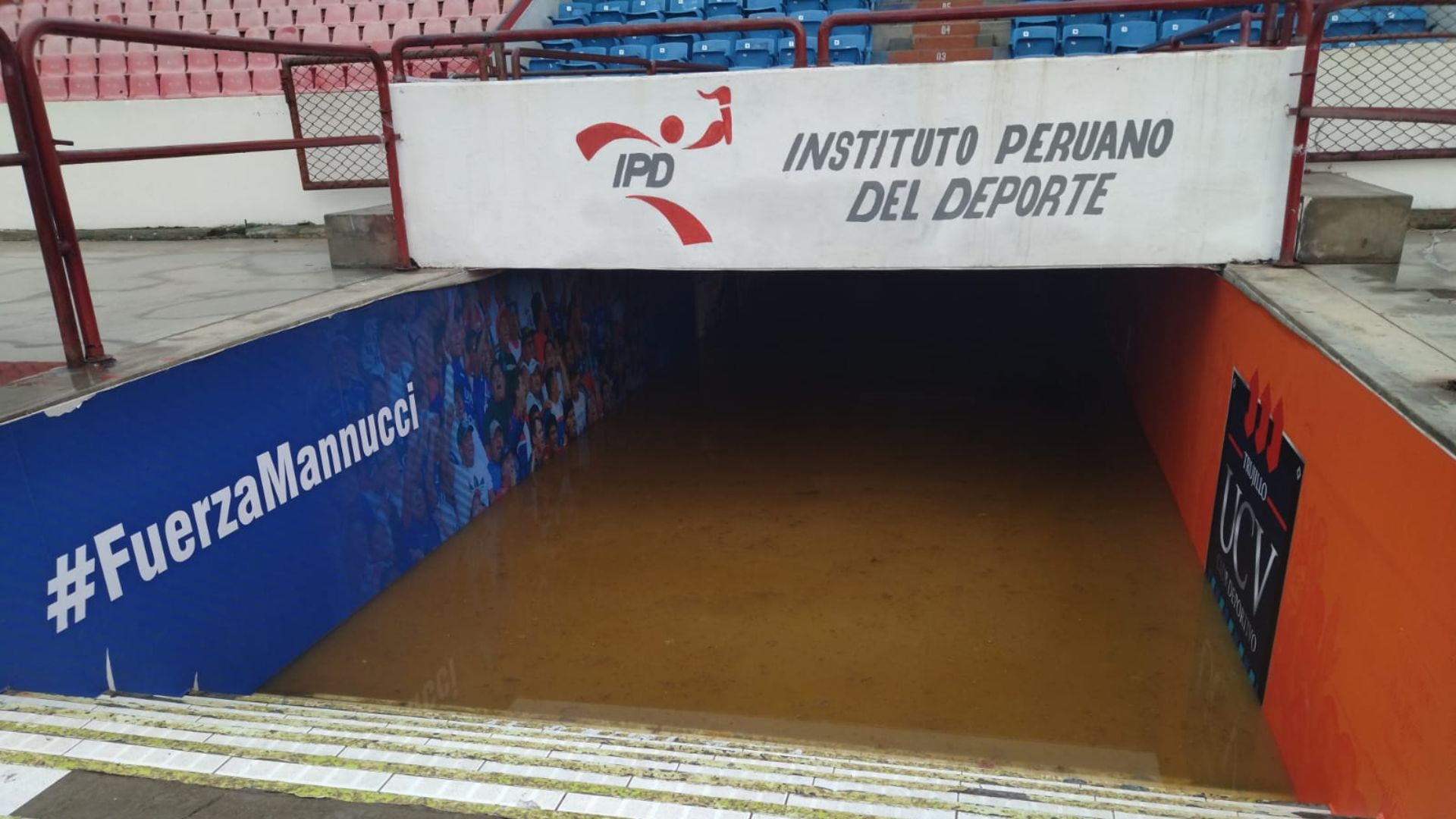 Carlos A Mannucci Vs Utc Partido Fue Suspendido Por Lluvias E