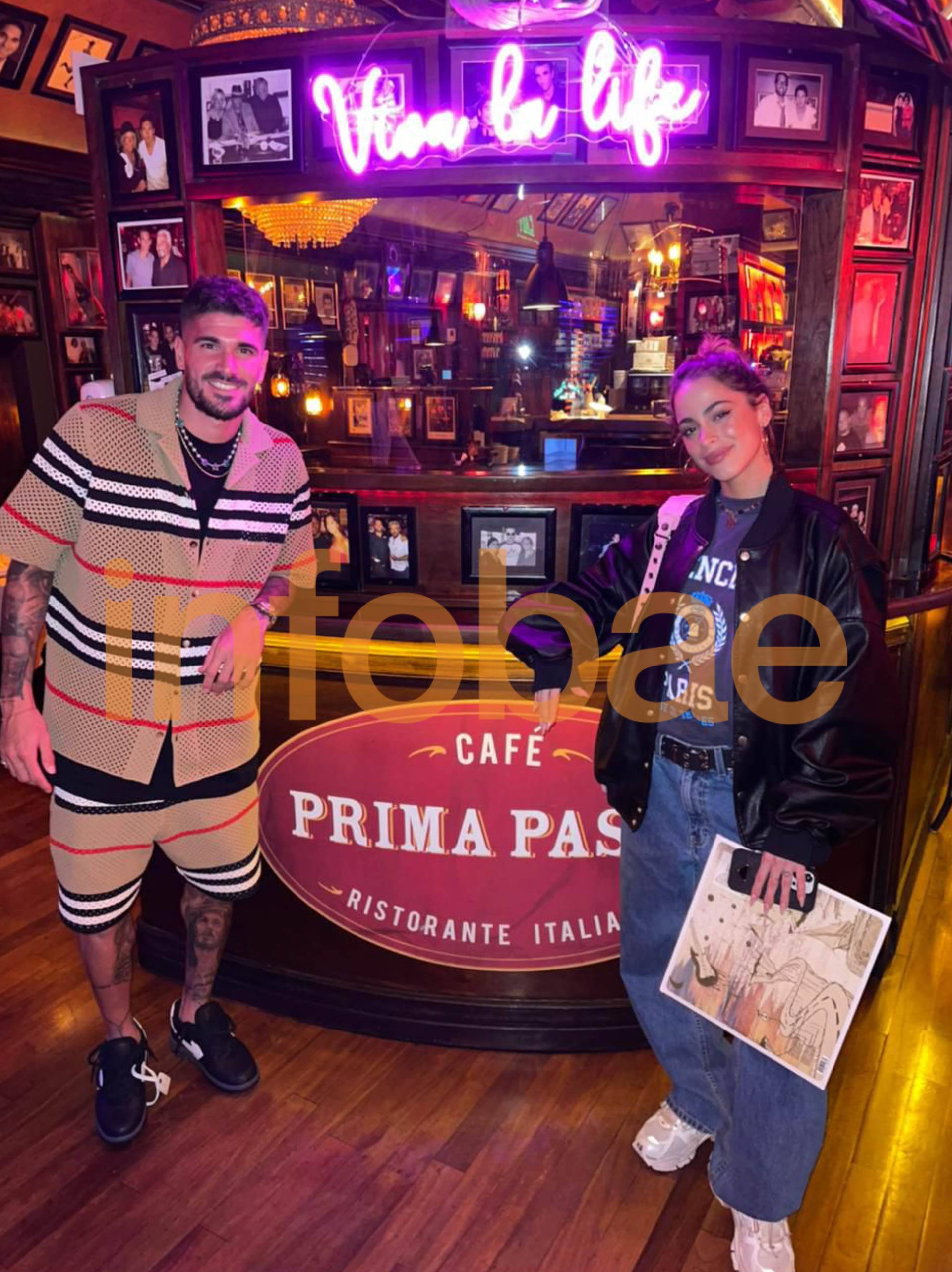 Exclusivo Las Fotos De La Noche Romántica De Tini Stoessel Y Rodrigo 0495