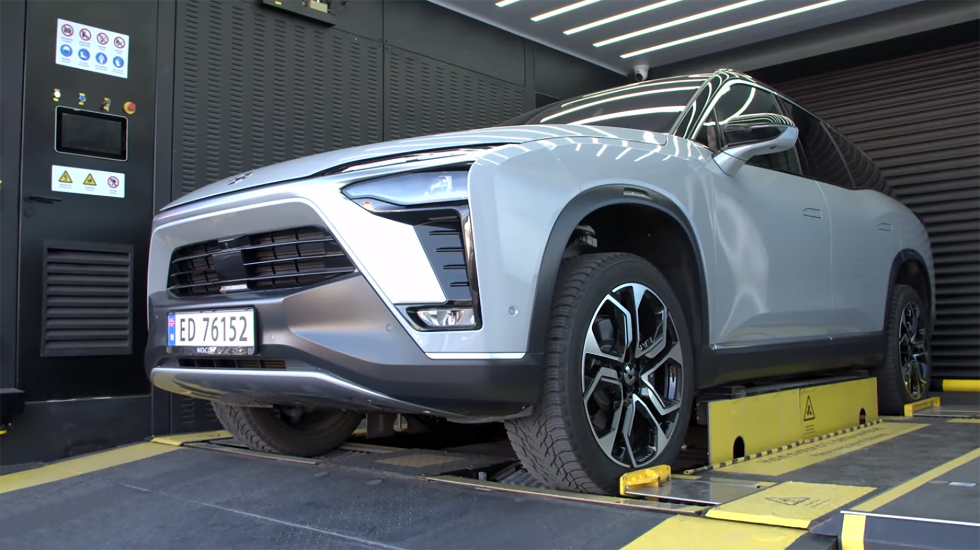 ¿Cambiar las baterías del auto eléctrico como las pilas de control ...