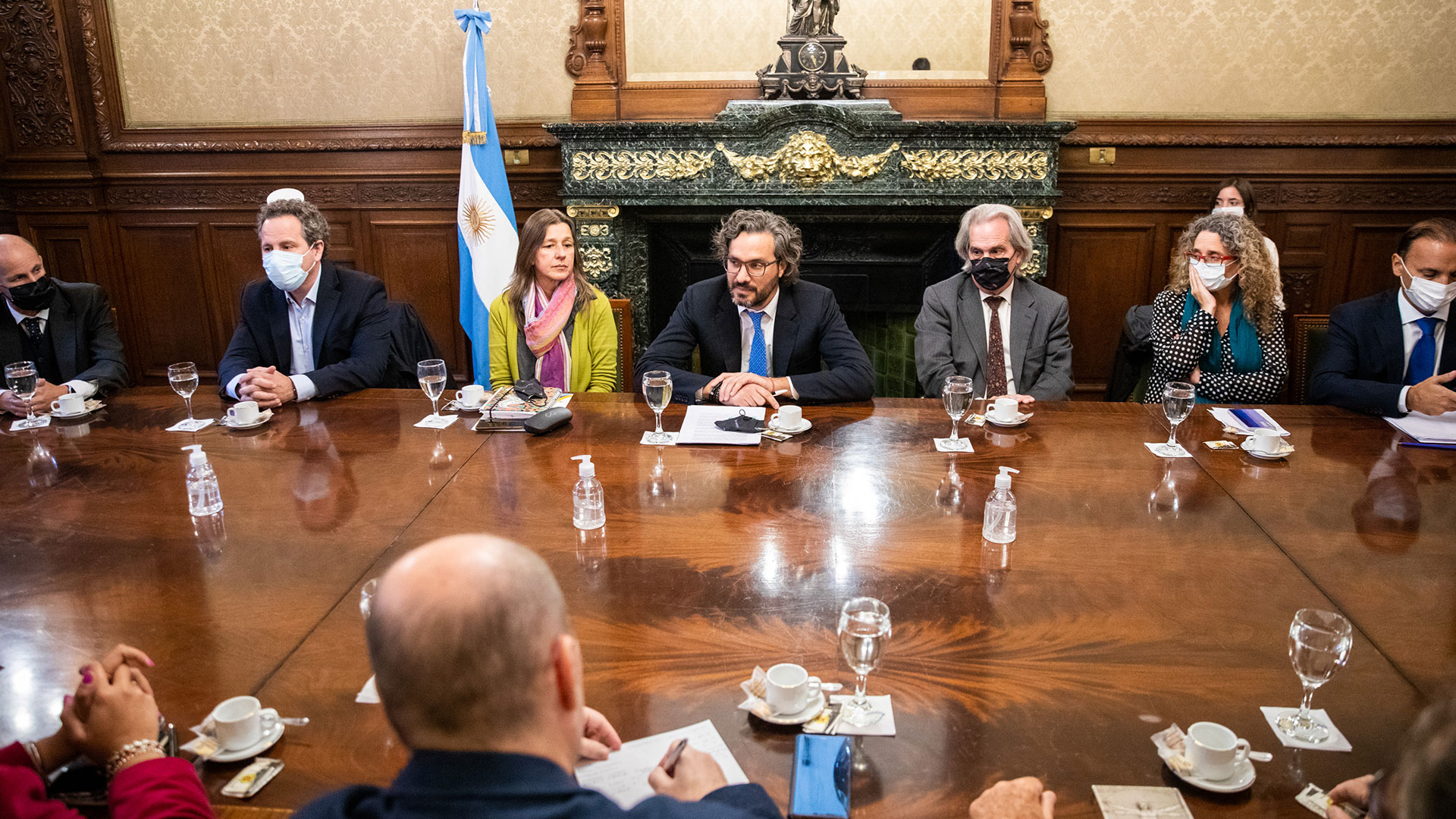Ayuda Humanitaria De Argentina A Ucrania El Rol De Los Cascos Blancos