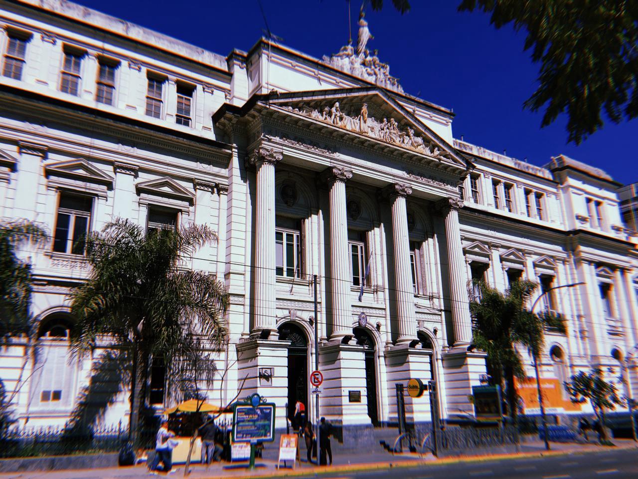 Facultad De Ciencias Economicas Uba Logo
