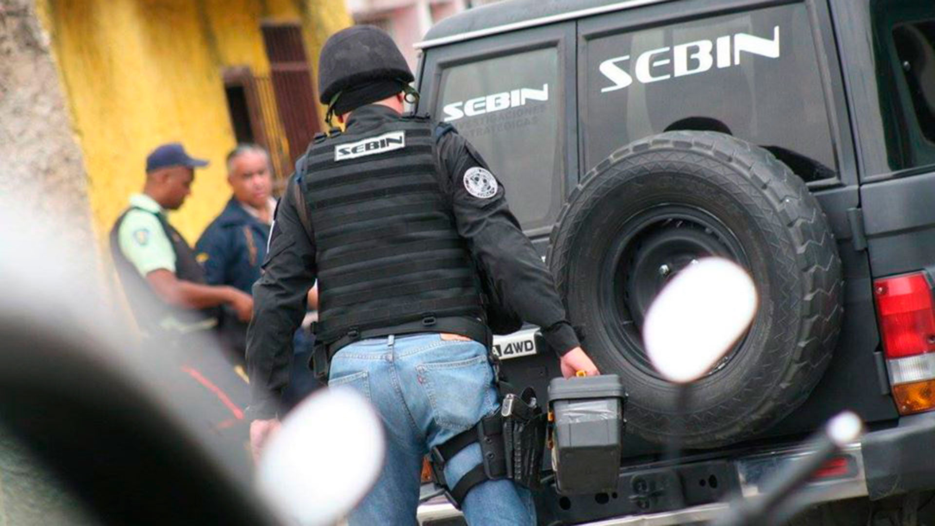 Se dedicaba a rescatar y cuidar perros hasta que el Sebin la acusó del ...