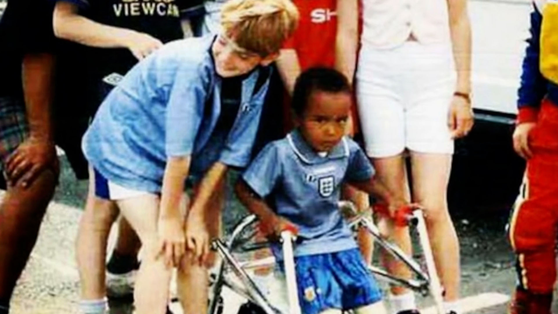 Qué es la parálisis cerebral, una condición que afecta a una de cada ...