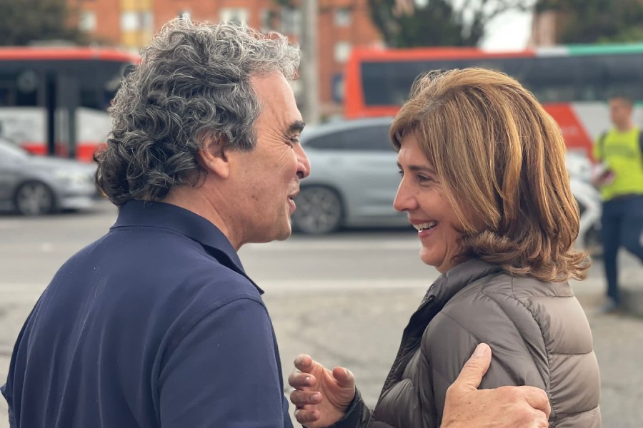 María Ángela Holguín Partner Of Presidential Candidate Sergio Fajardo Officially Entered The